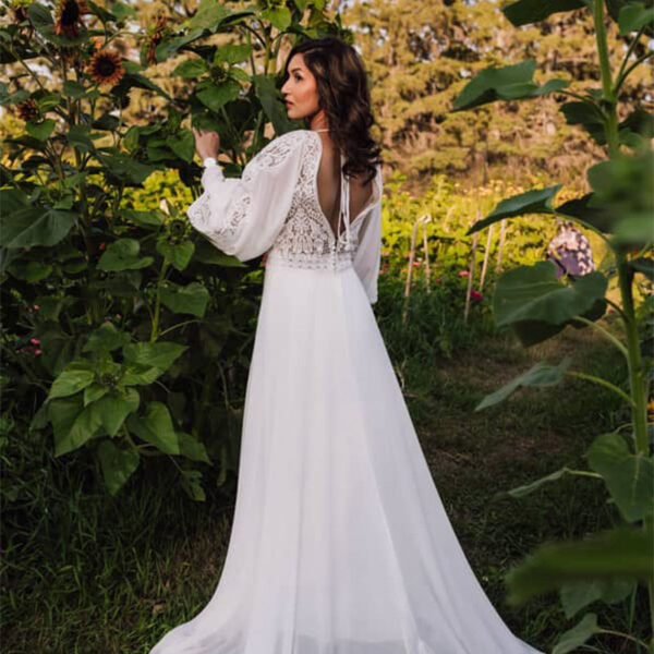 Novia Mia Bridal | Premier Wedding Boutique | Exquisite Wedding Gowns